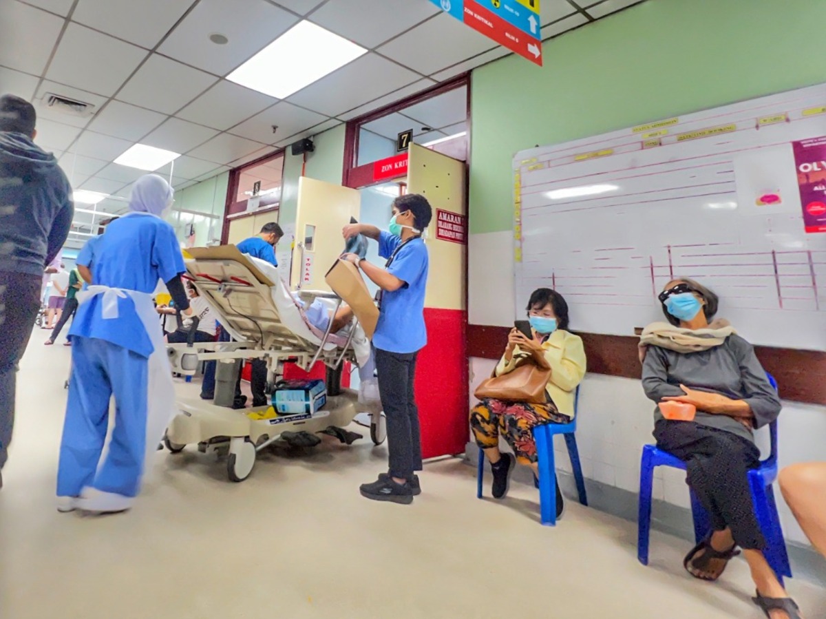 Critically Ill Patients Stranded Six Days In Ipoh GH’s Emergency ...