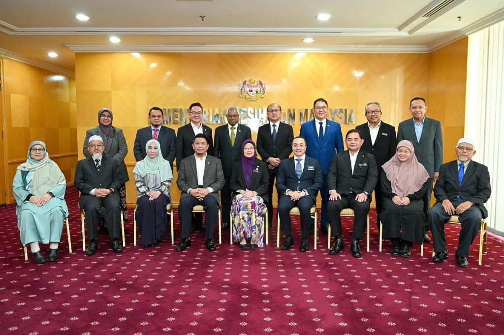 Zaliha Meets State Health Excos On 2023 Budget, Health White Paper ...